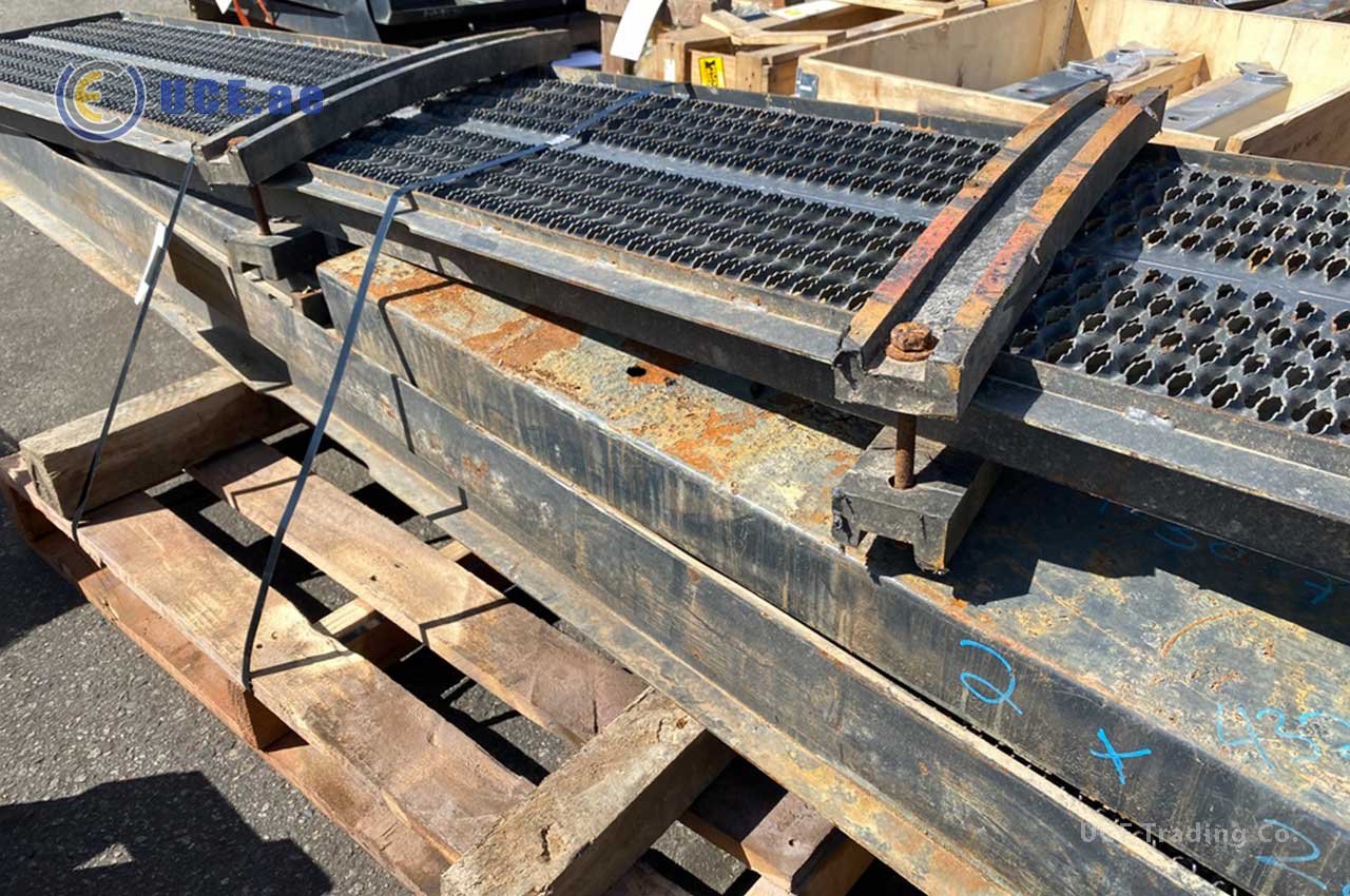 Walk Ways to Suits for PC800-7 Komatsu Excavator – uce.ae | UCE Trading Co.